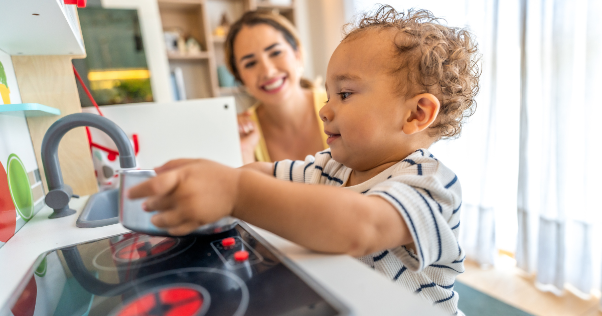 Best Toys to Help Toddlers Talk: A Holiday Gift Guide