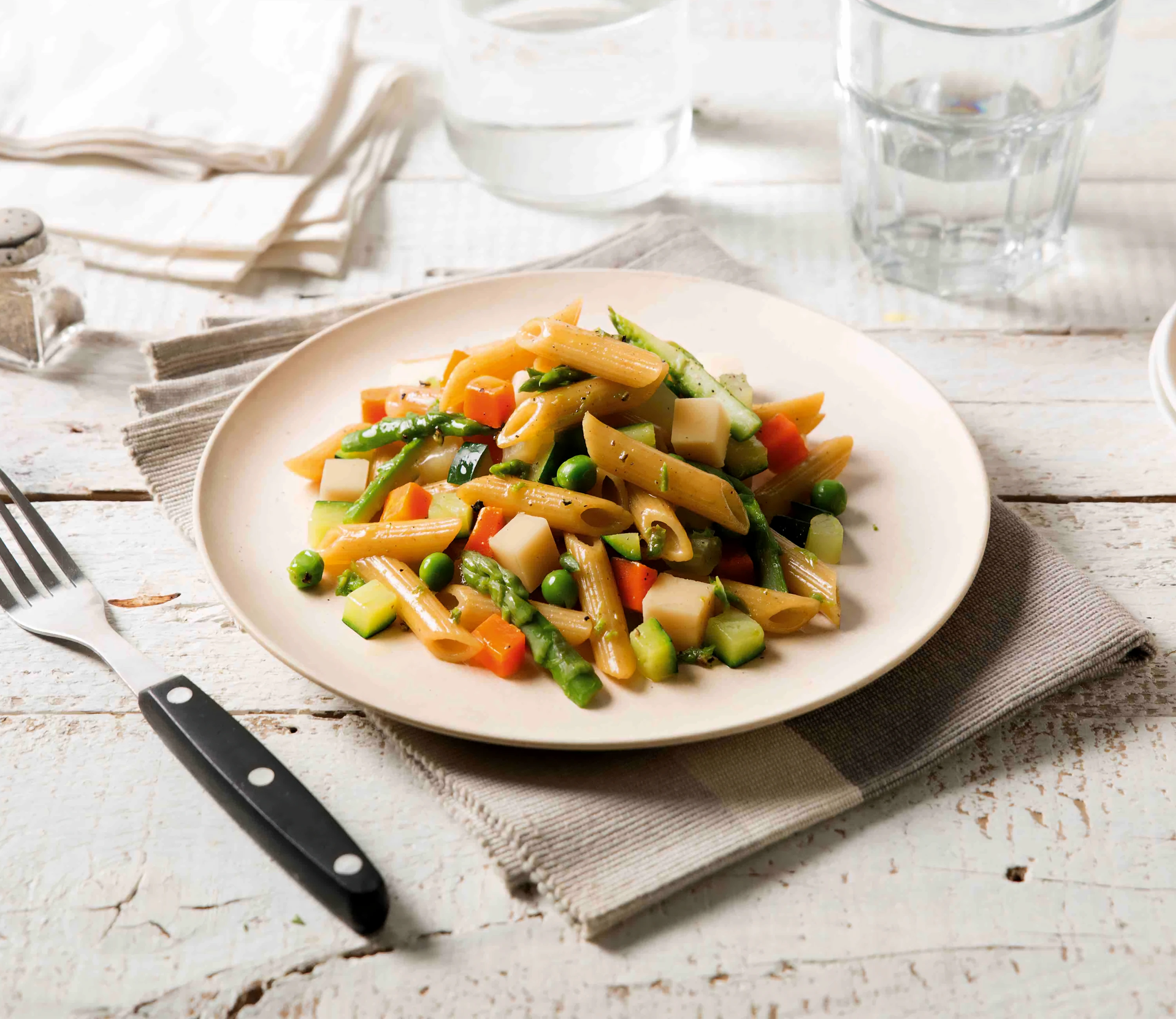 Insalata di pasta con verdure e formaggio | Barilla