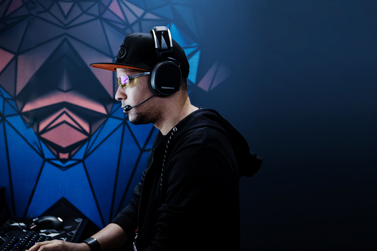 Valorant: Reyna Tips and Tricks