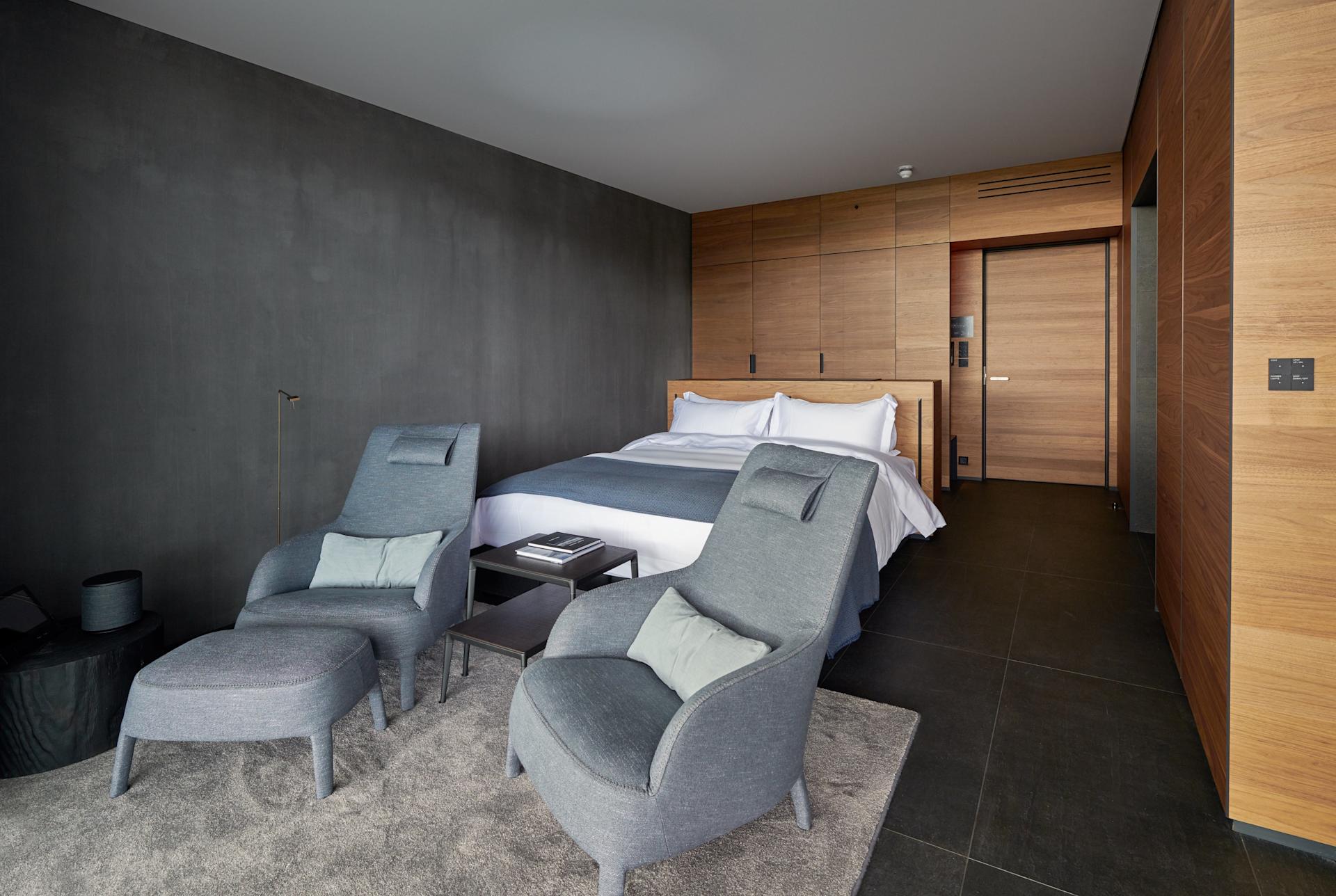 Lava View Junior Suite | Retreat Hotel | Blue Lagoon Iceland | Blue ...