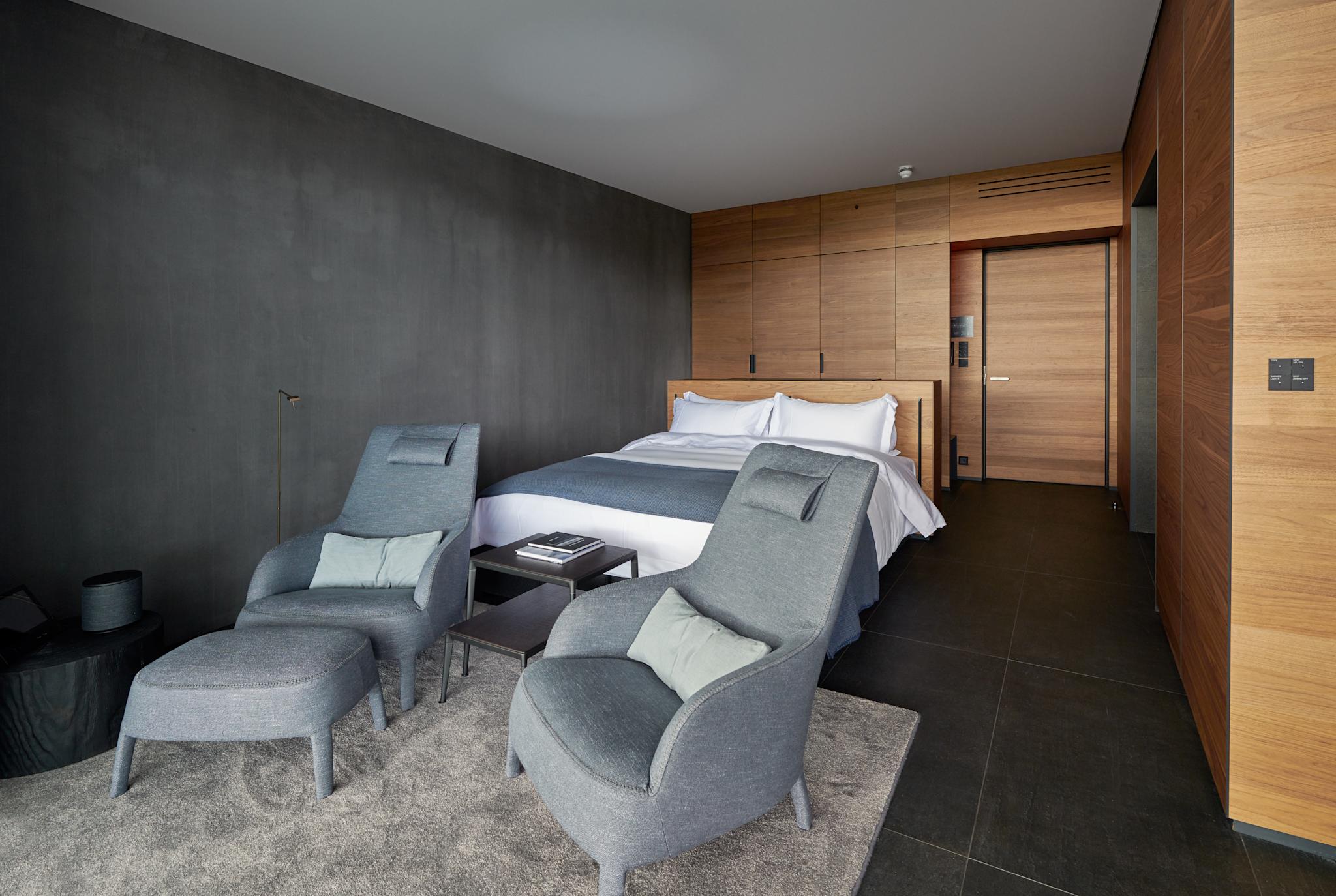 Lava View Junior Suite | Retreat Hotel | Blue Lagoon Iceland | Blue ...