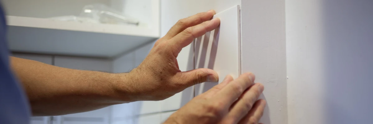 Cracked tile repair: easy fixes & tips - Tiles and flooring - Building ...