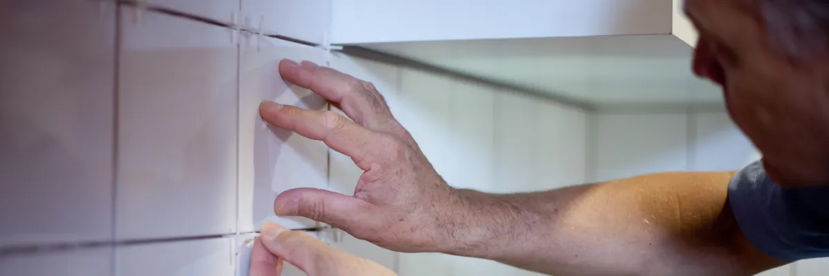 How to remove tile adhesive: tips and tricks - Tiles and flooring ...