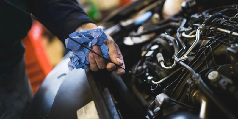 How much oil to put in your car - Car repairs - Driving and cycling ...