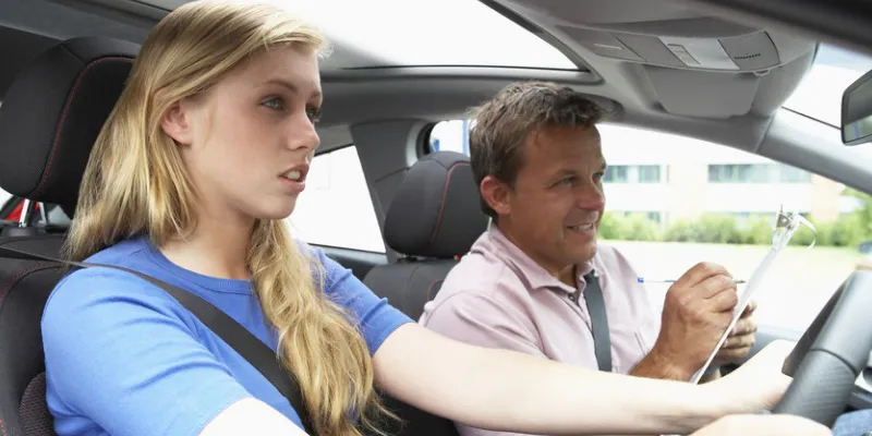 7 expert tips to find a good driving instructor near you - Driving ...