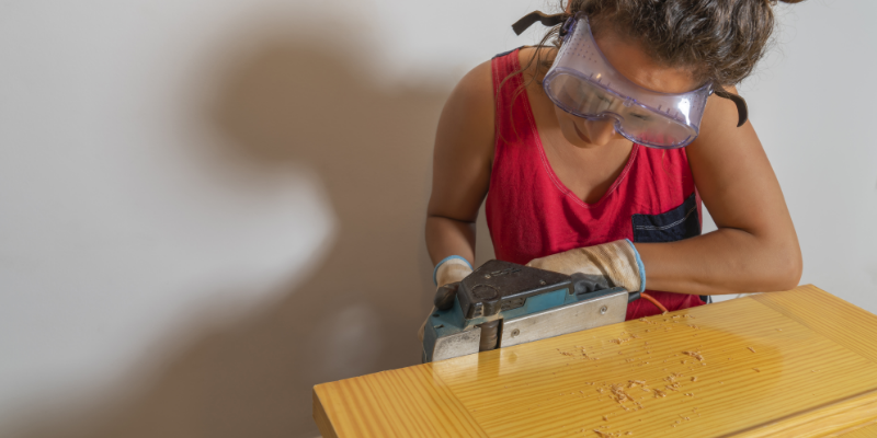 How to plane a door: tips for a perfect fit - Carpenters - Building and trades - Yell blog