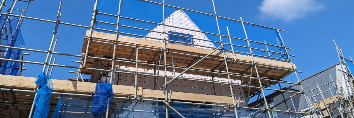Scaffolding costs explained: what to expect - Builders - Building and ...