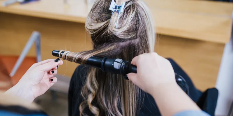 Festive glam: how to choose the perfect Christmas hairstyle ...