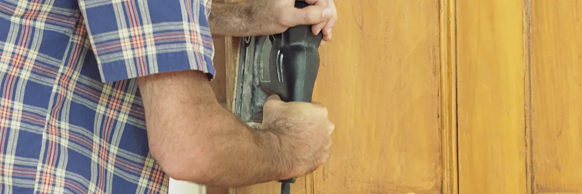 How to fill a hole in a door: a simple guide - Home repairs - Home and ...