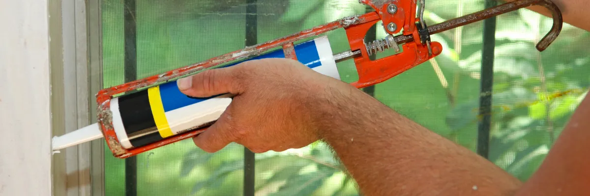 How to reseal windows: a DIY step-by-step guide - Home repairs - Home ...