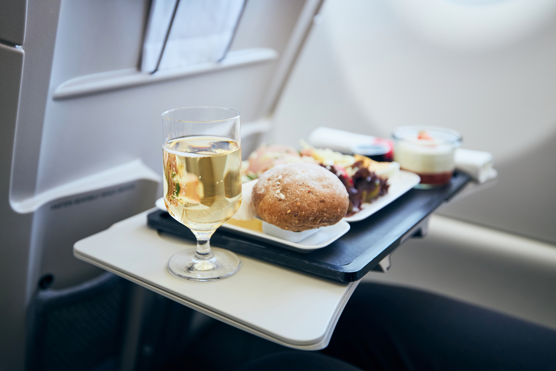 Why Airline Food Is a Culinary Experience You Shouldn't Miss - Info Nation