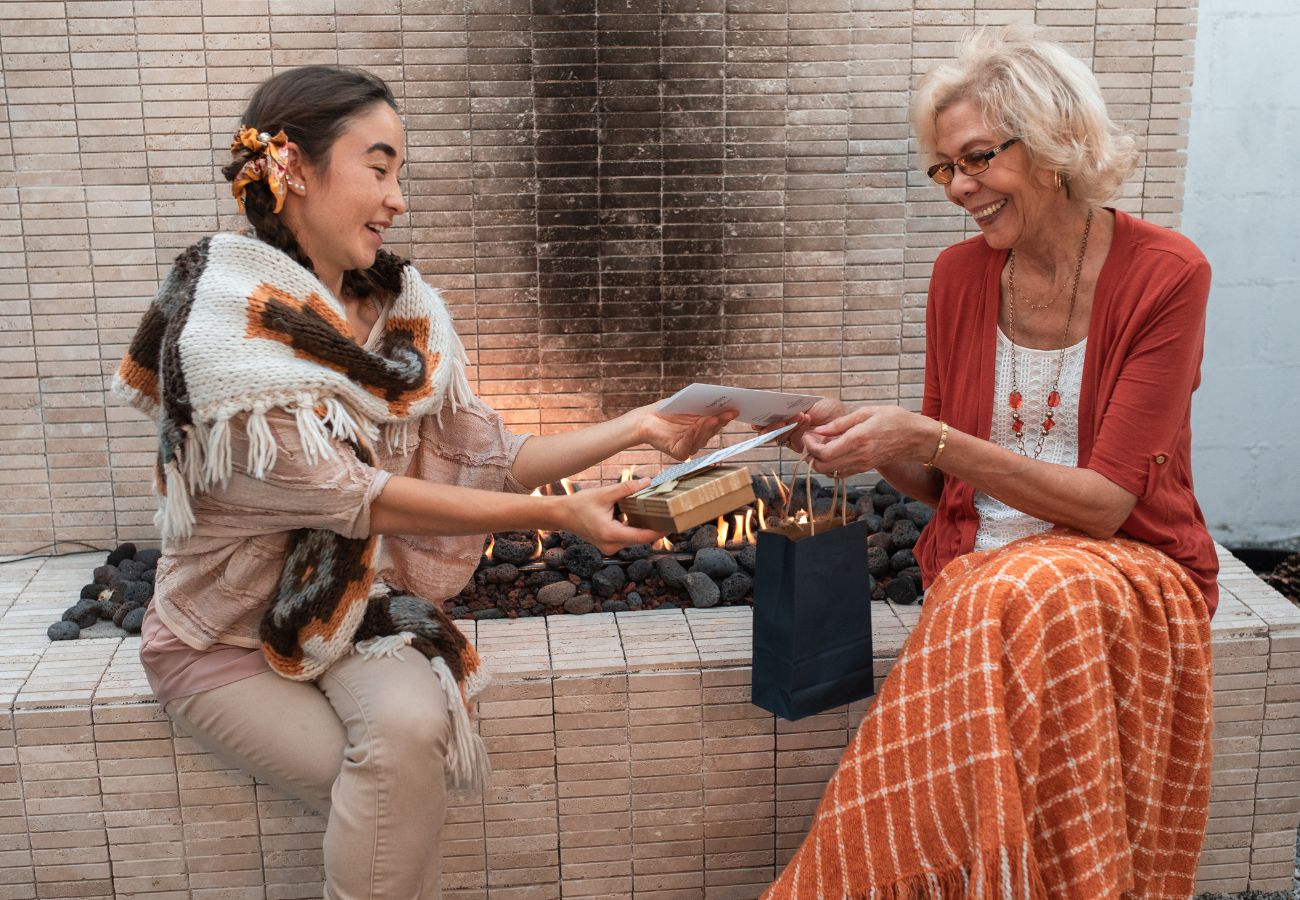 Maximizing the Joy of Gift Card Giving and Receiving - Wallet Weekly