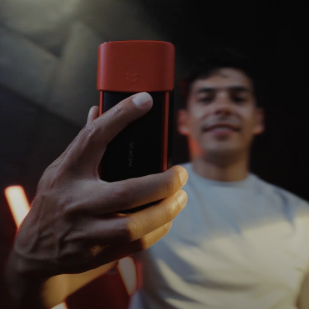 Nokia 5710 XpressAudio with wireless earbuds