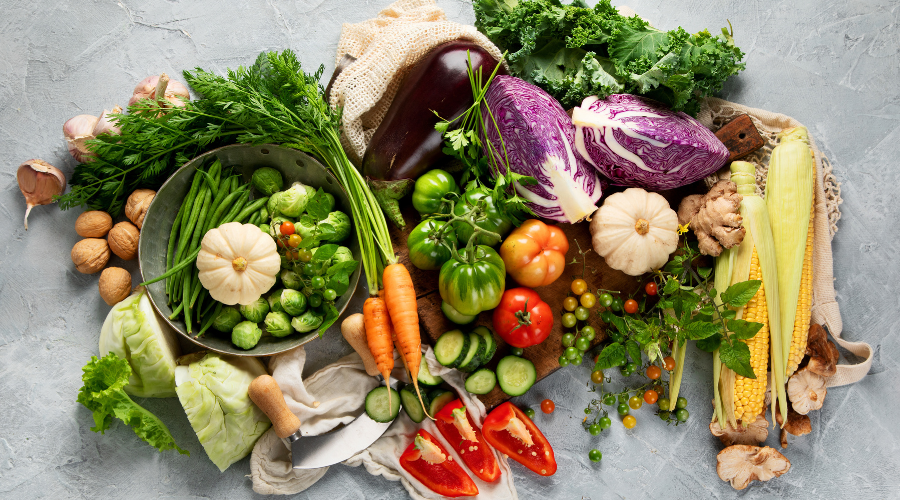 From Farm To Fork: The Sustainability Of Local Food Sourcing - Foraged ...