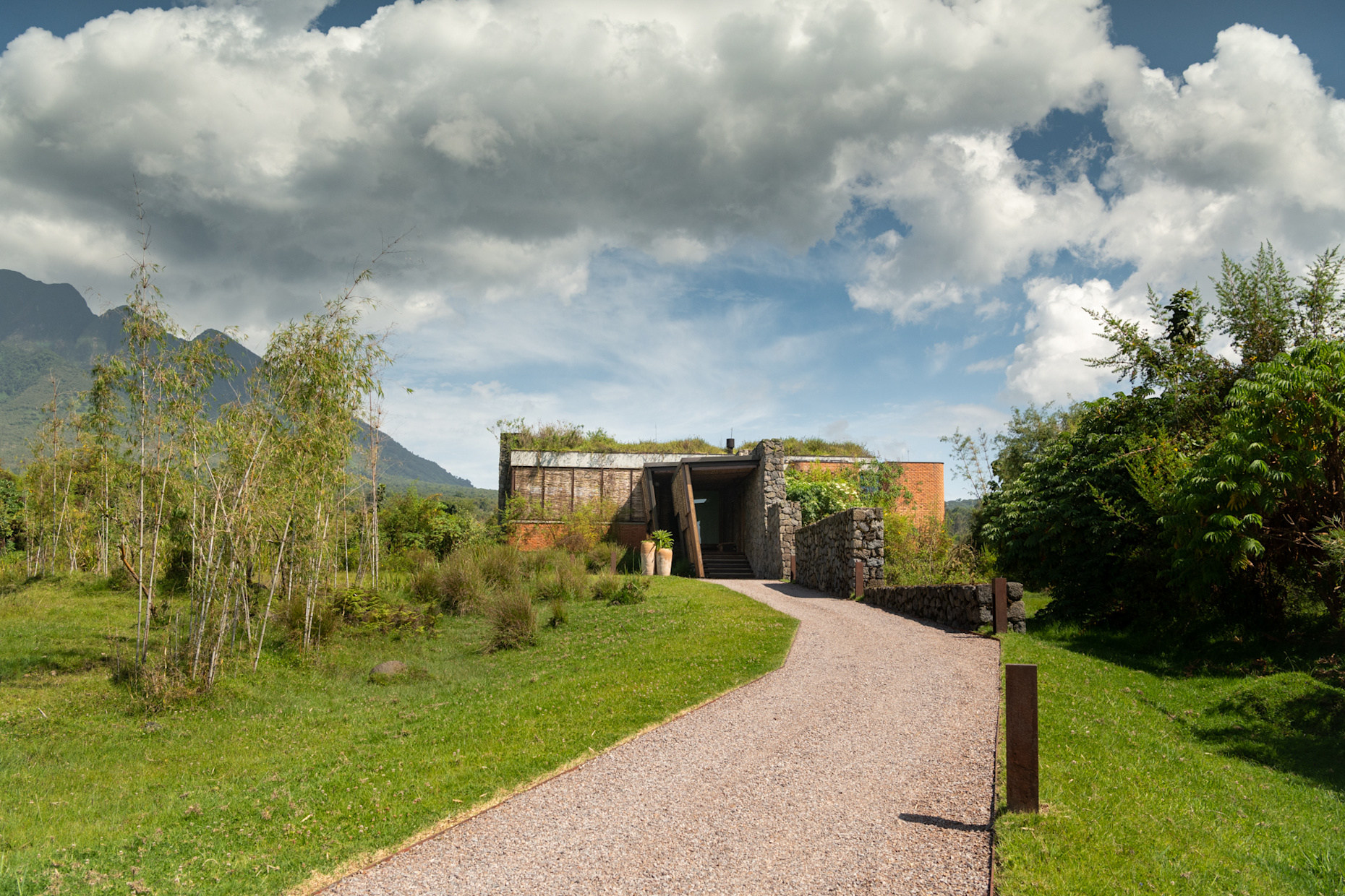 Kwitonda Luxury Lodge & Safari | Volcanoes National Park | Singita