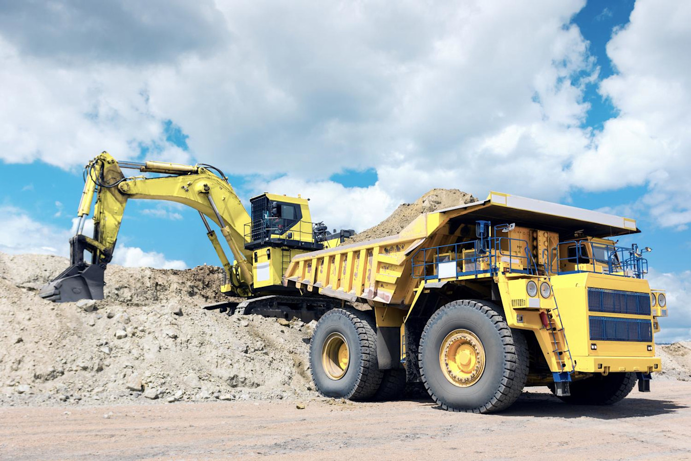 How renewable diesel is taking over in heavy machinery | Neste