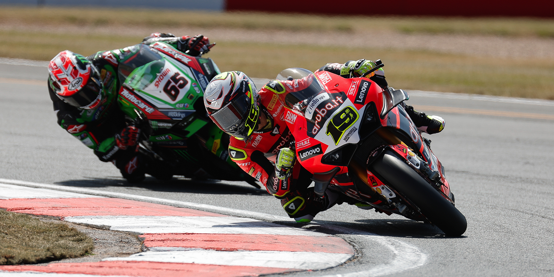 Bautista fights for second position but crashes with seven laps to go ...