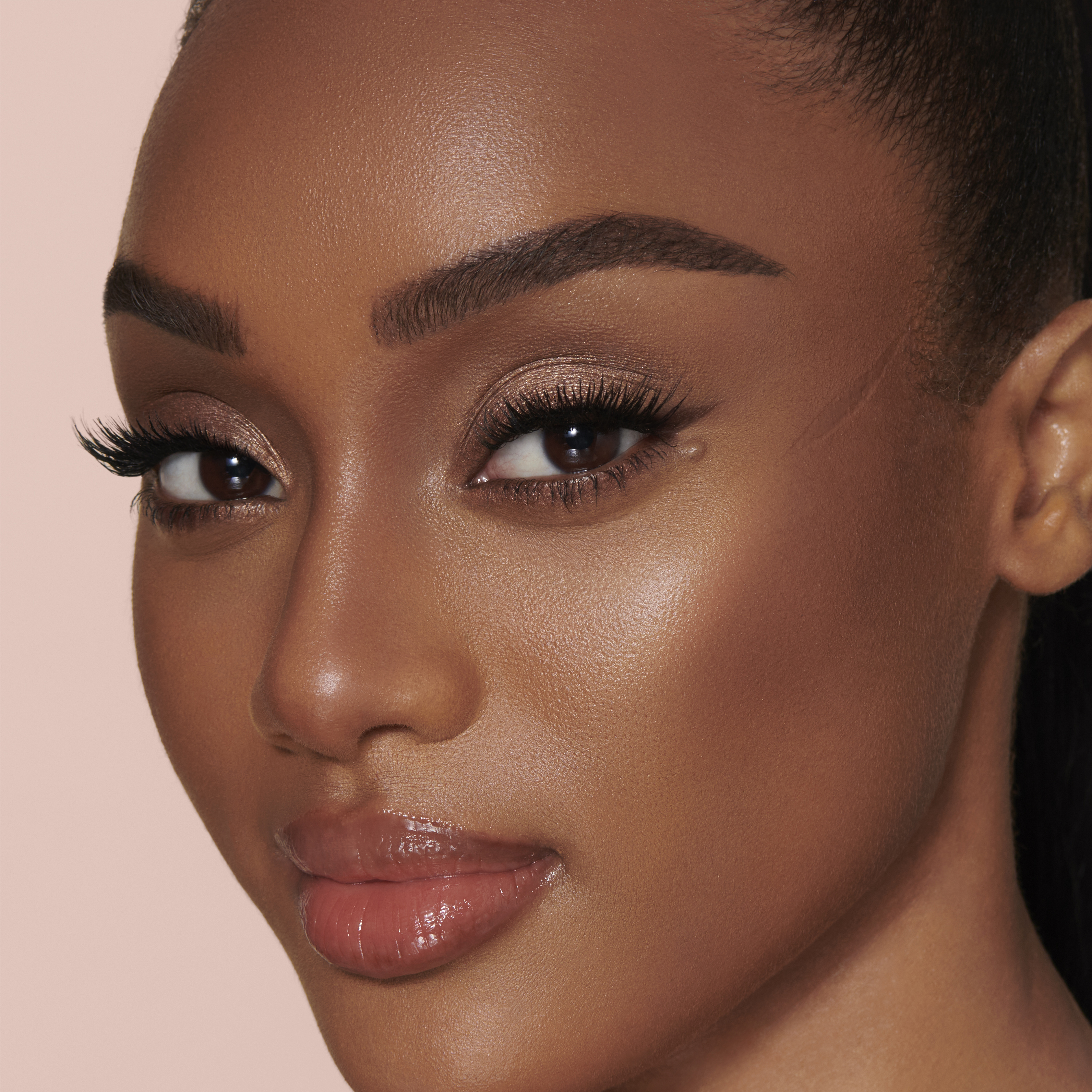 Contour Makeup: Liquid, Bronzer & Exclusive Kits | Charlotte Tilbury