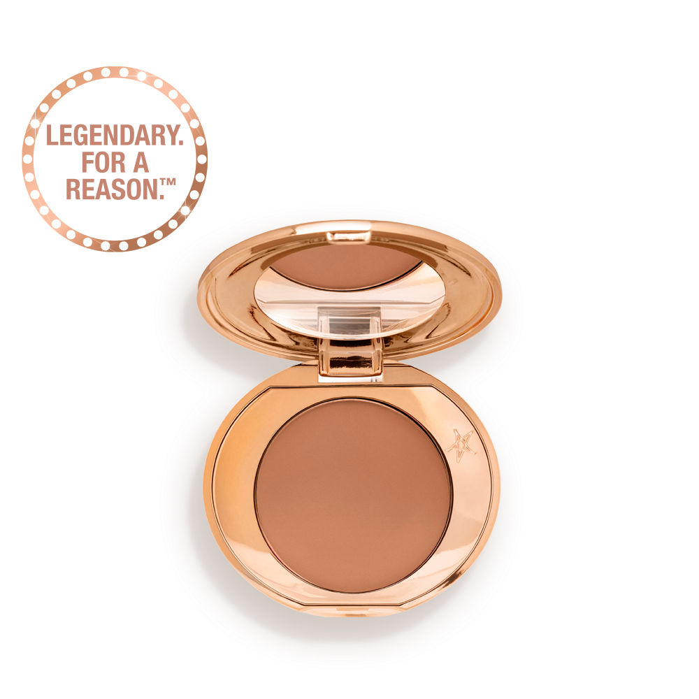4 Deep: Airbrush Flawless Finish: Mini Powder Compact | Charlotte Tilbury