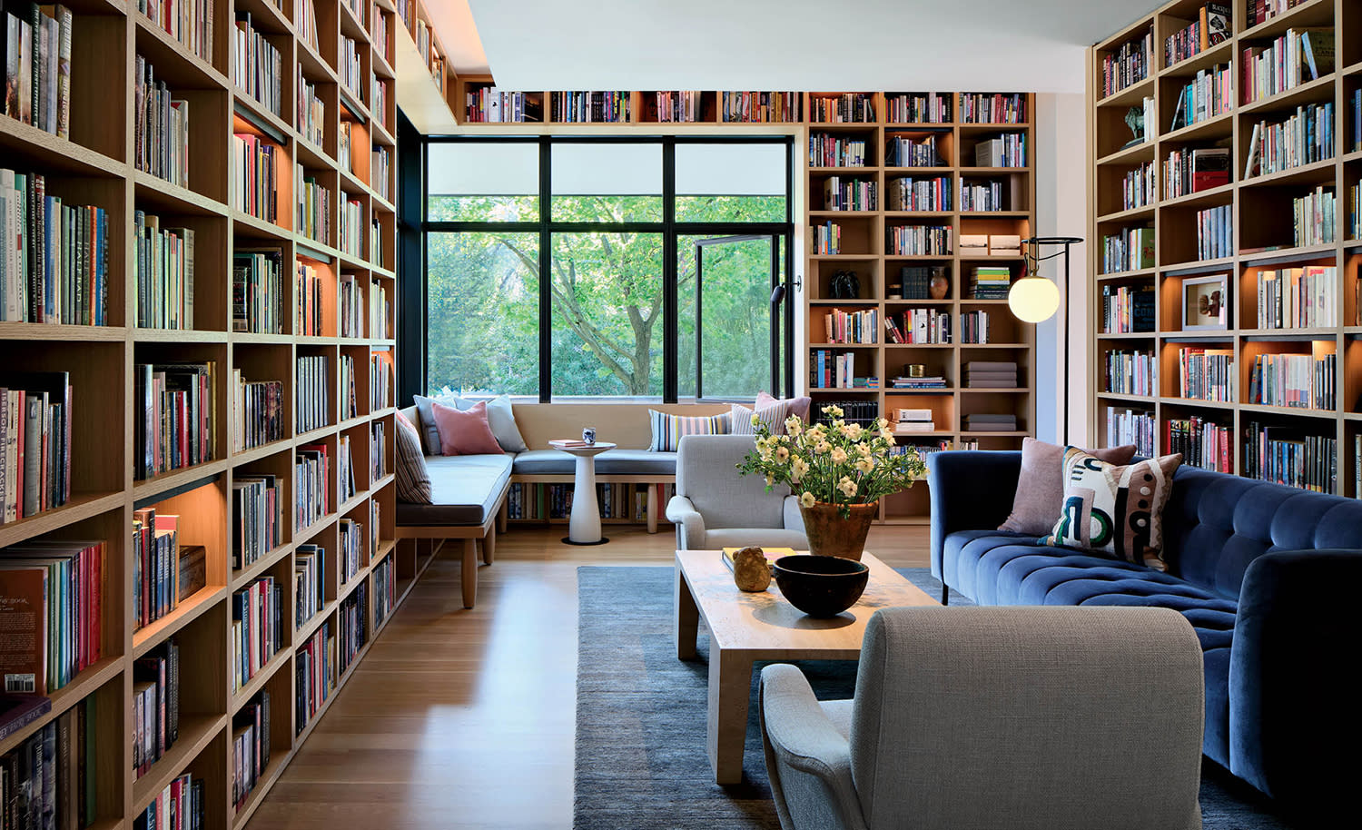 Tour A Modern Home That Blends Into A Historic Chicago Neighborhood ...