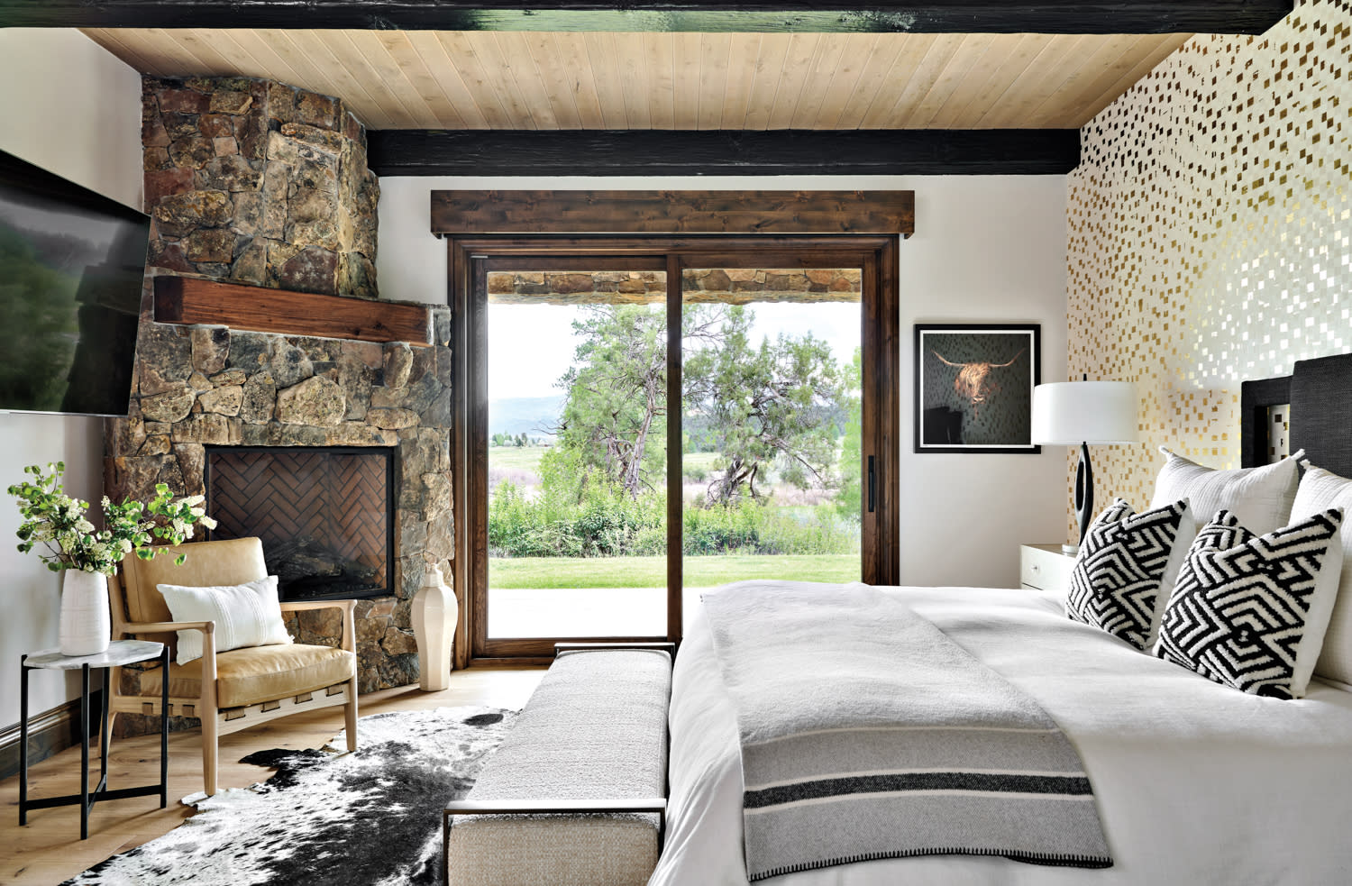 Castlecore Design: Add A Little Medieval Magic To Your Home | LUXE ...