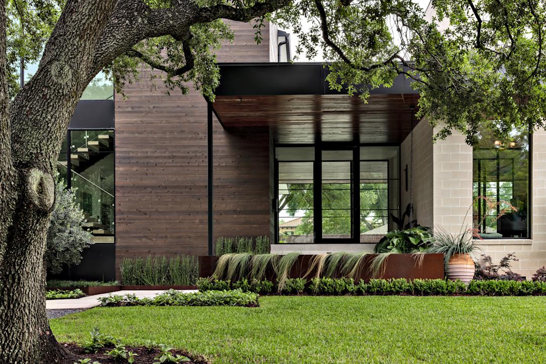 14 Homes With Exemplary Exterior Architecture | LUXE Interiors + Design