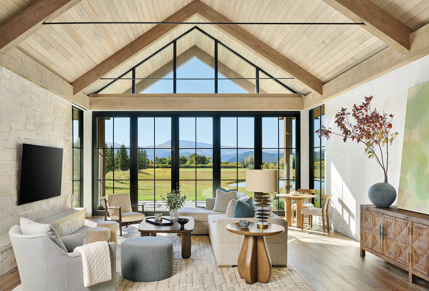 Escape To This Colorado Home Surrounded By Idyllic Mountains | Luxe ...