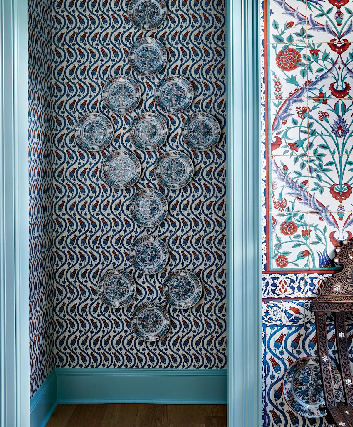 Mark Sikes Is Here To Help With Your Powder Room Makeover | Luxe ...