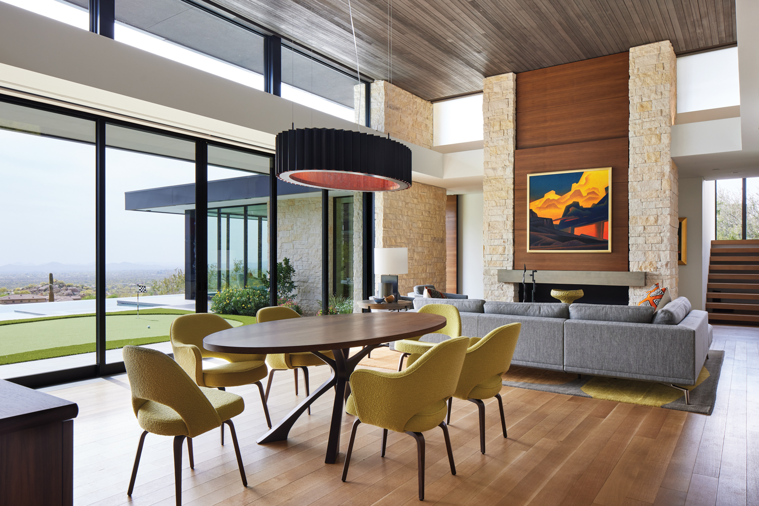See How This Midcentury Home Embraces The Arizona Desert Landscape ...