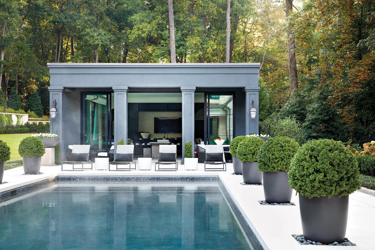 16 Modern Pool Houses With Undeniably Stylish Design | Luxe Interiors ...