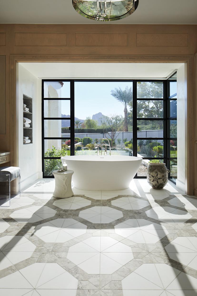 This Arizona Home Puts A Modern Spin On Santa Barbara Style | Luxe ...