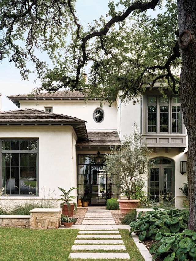 Inside A Vibrant Austin Home Resplendent With Family Memories | Luxe ...