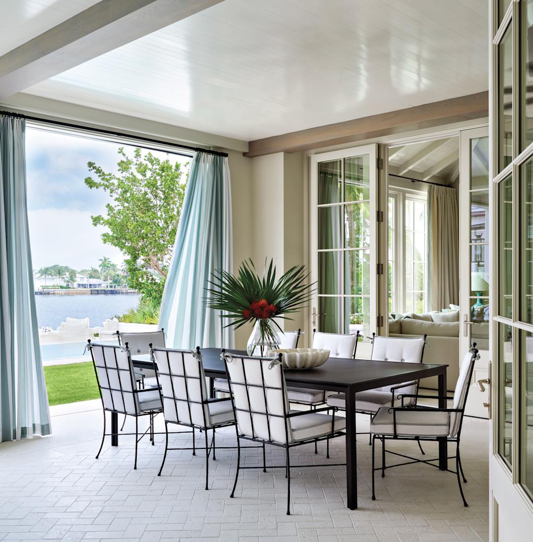 This Palm Beach Home Prioritizes The Views Both Inside + Out | LUXE ...