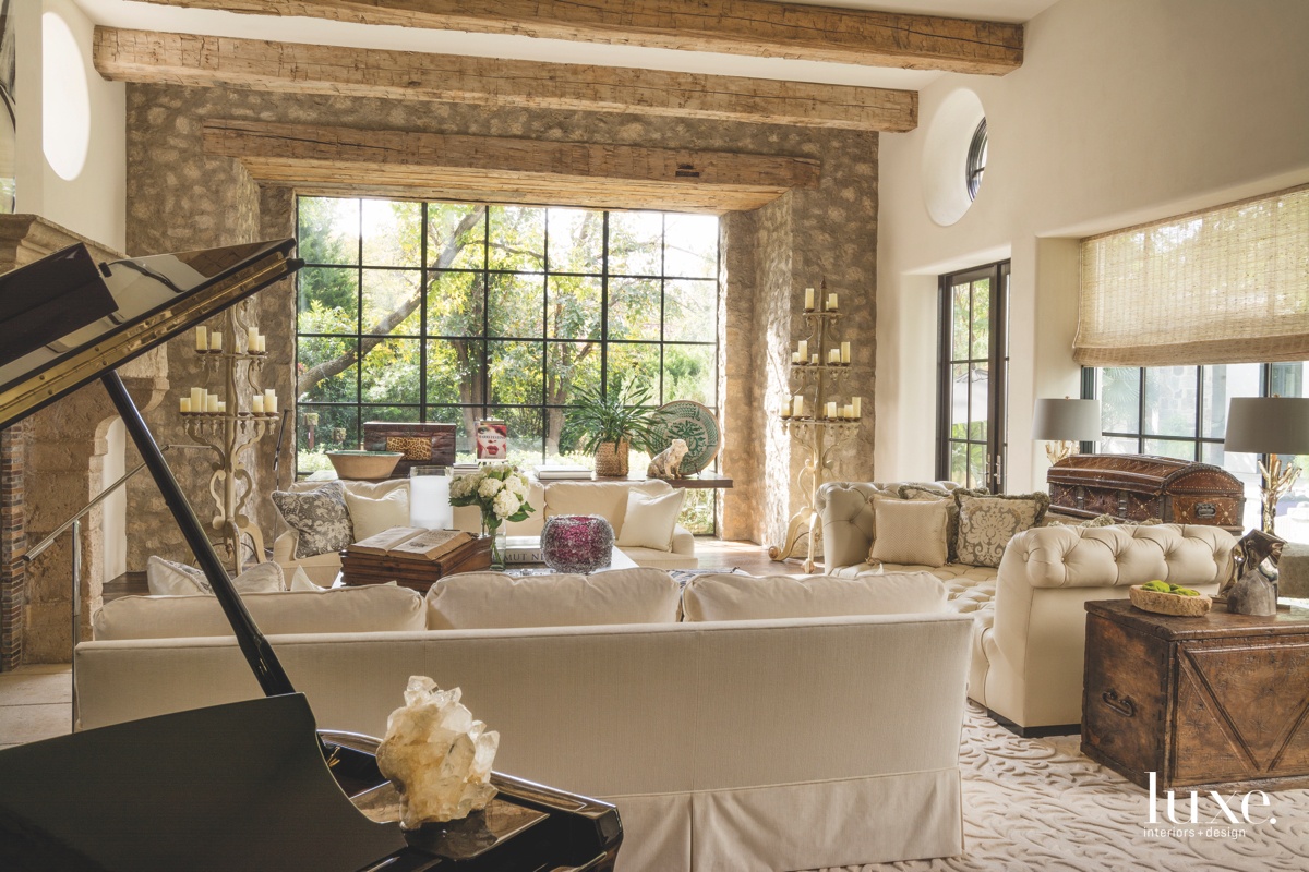 Mediterranean Influences Define A Dallas House | Luxe Interiors + Design