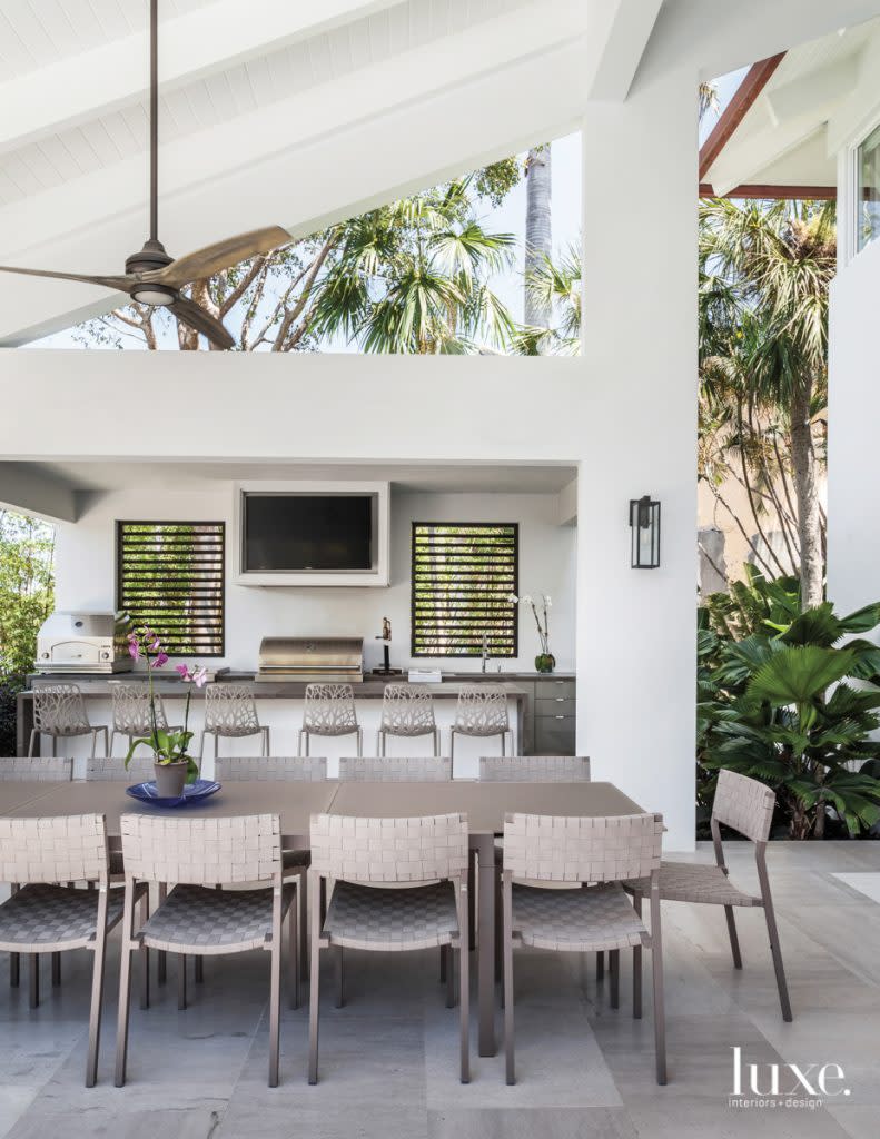 The Florida Waterfront Home Primed For Art Lovers And Outdoor ...