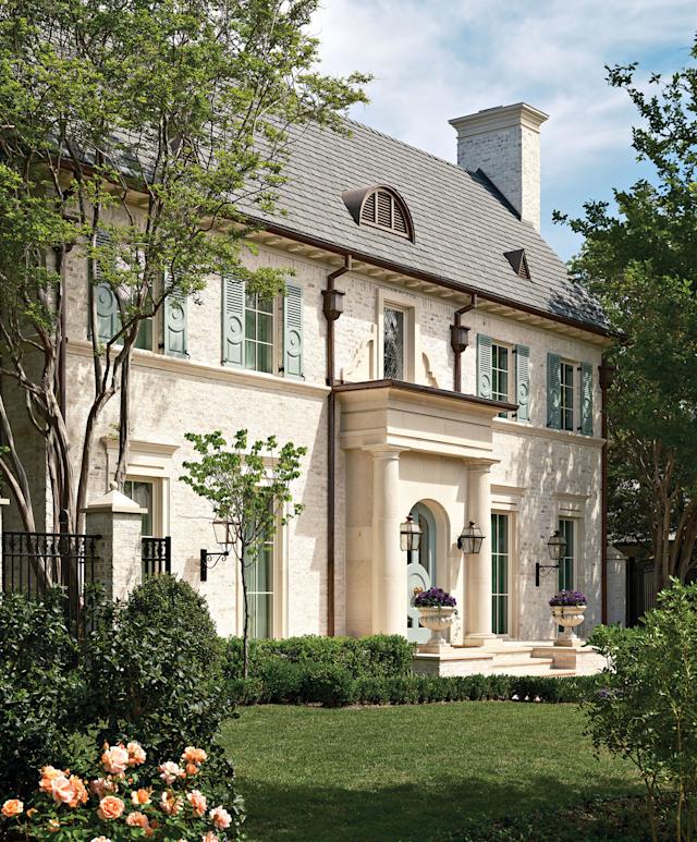 Revamping A Traditional Dallas Home With A Fresh Aesthetic | LUXE ...