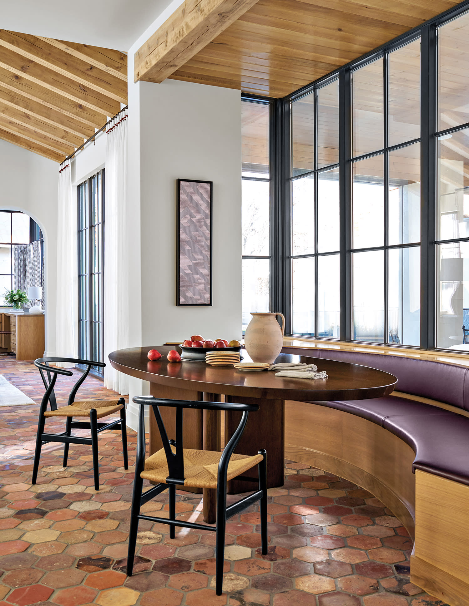 Explore A Spanish Colonial Revival Abode In Dallas | LUXE Interiors ...