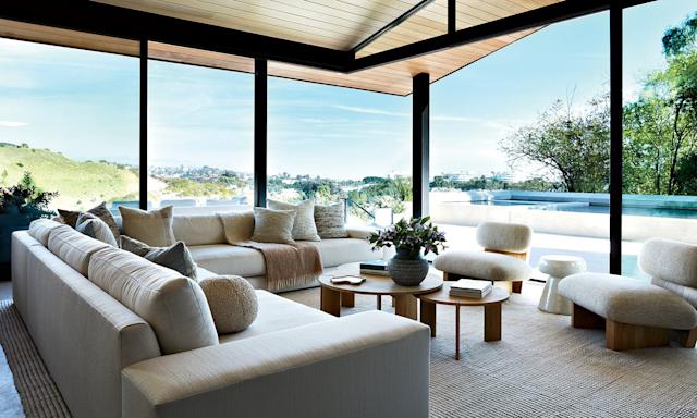 Creating An Airy, Modern Residence In The Hills Of Los Angeles | LUXE ...