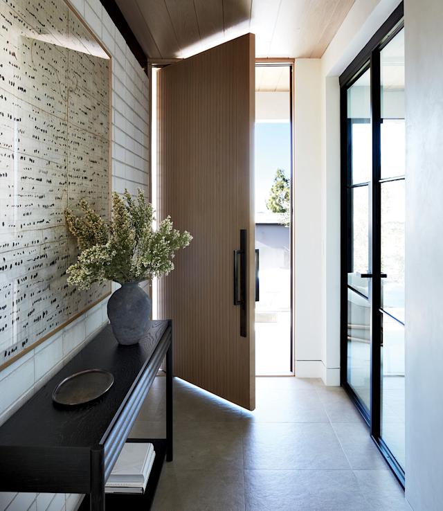 Creating An Airy, Modern Residence In The Hills Of Los Angeles | LUXE ...