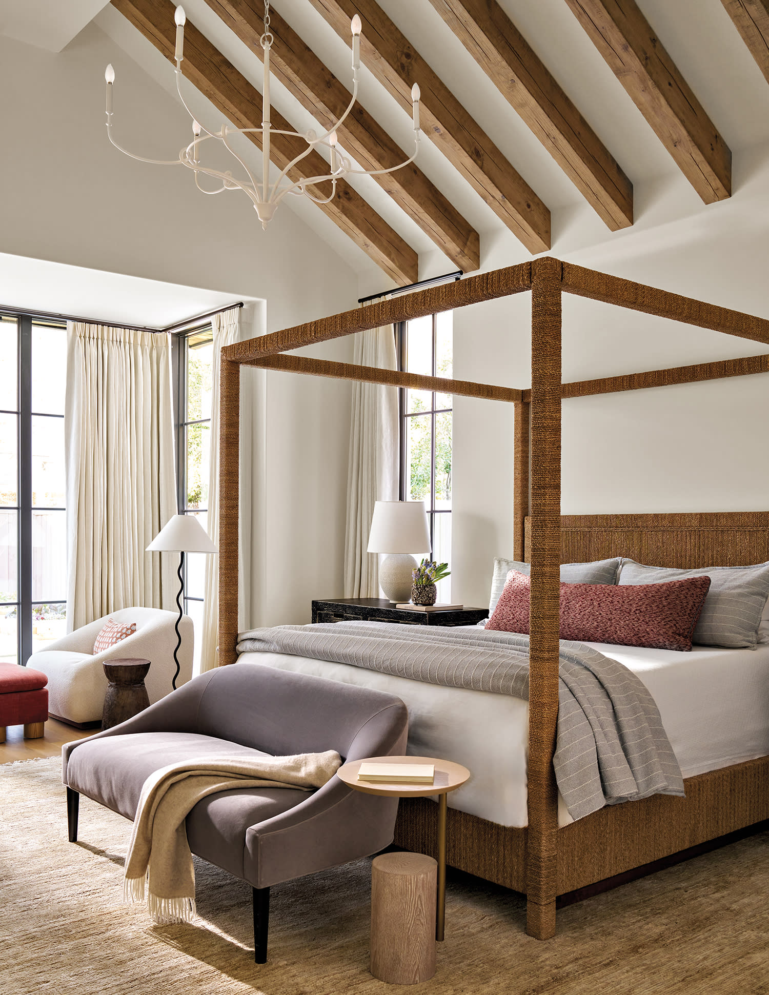 Explore A Spanish Colonial Revival Abode In Dallas | LUXE Interiors ...