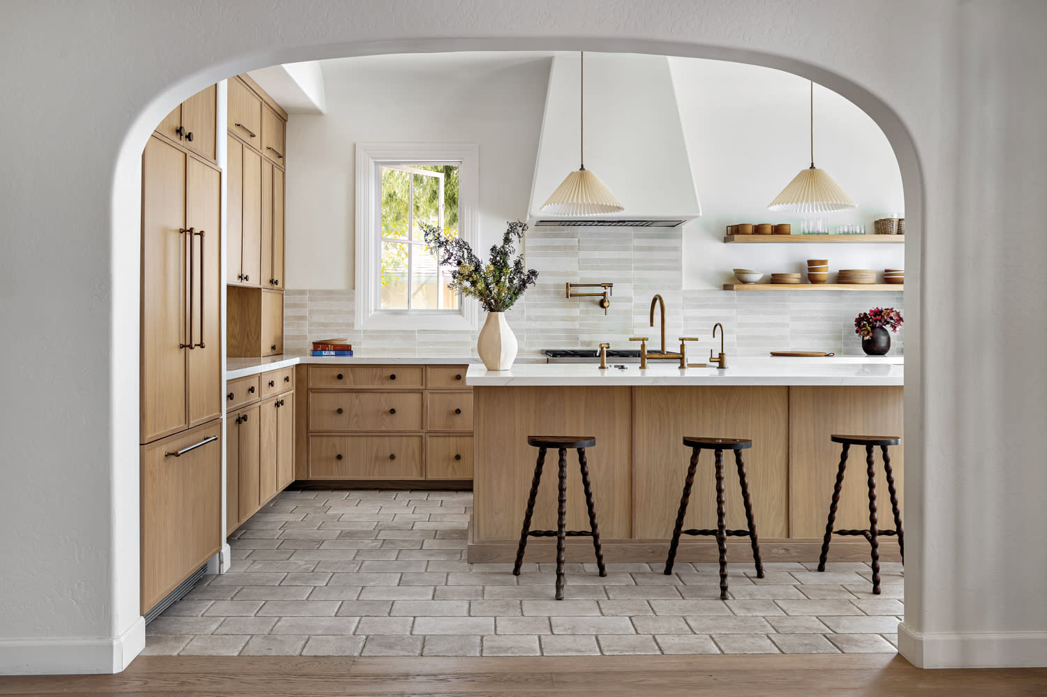 Tour An Adobe Home On The National Register Of Historic Places | Luxe ...