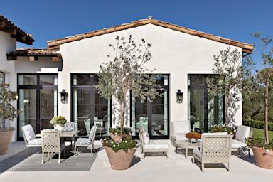Tour An Updated California Home With Spanish-Style Roots | Luxe ...