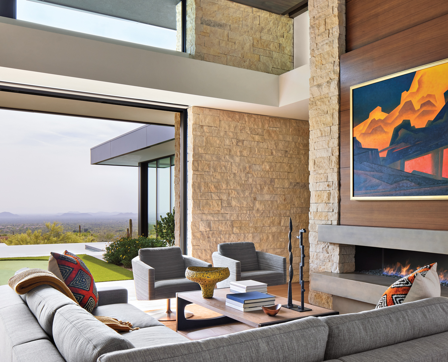 See How This Midcentury Home Embraces The Arizona Desert Landscape ...