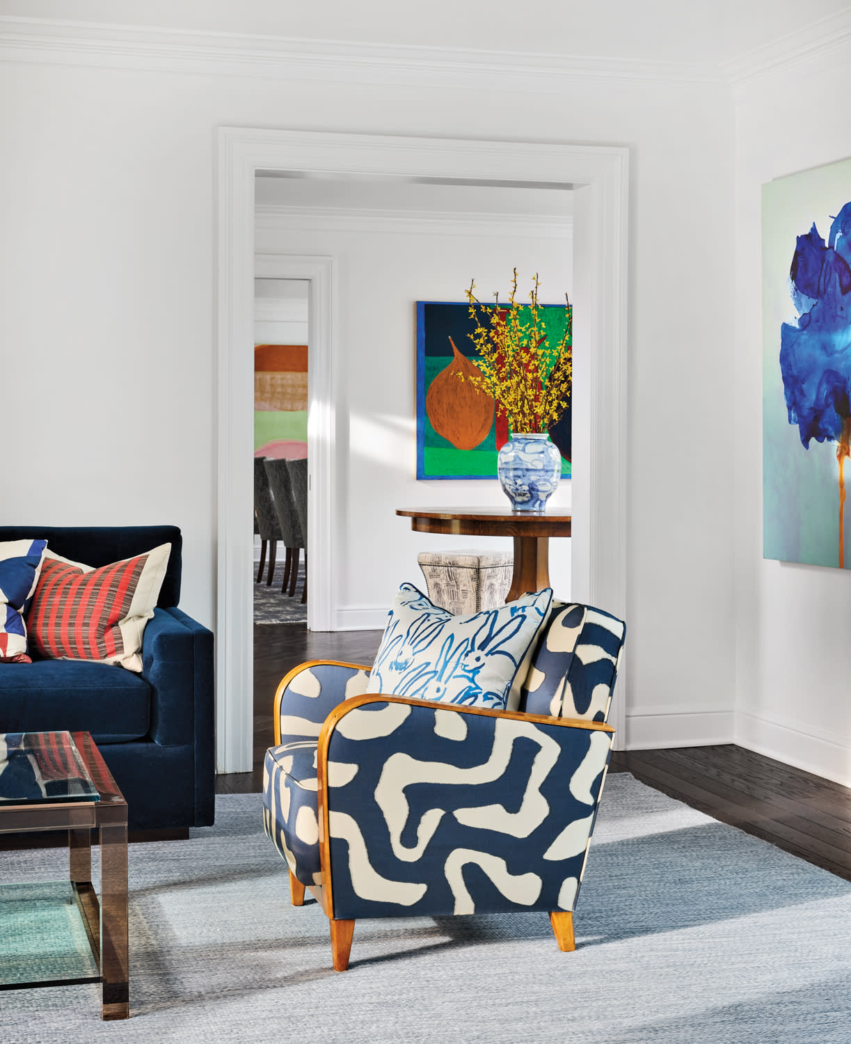 Behind This Historic Chicago Home Reimagined With Vibrant Art | Luxe ...