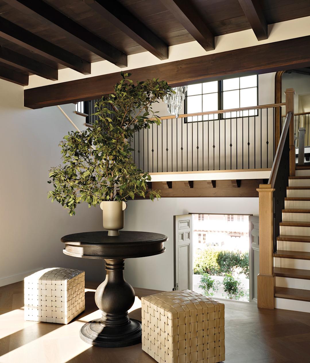 See How A Mediterranean-Style Hillsborough Home Invites All To Relax ...