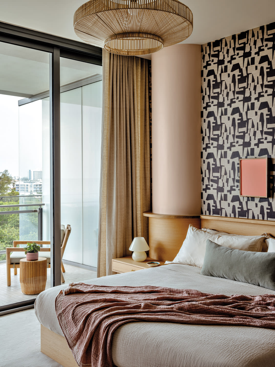 Miami Beach’s Design Past Inspires This Waterfront High-Rise | Luxe ...