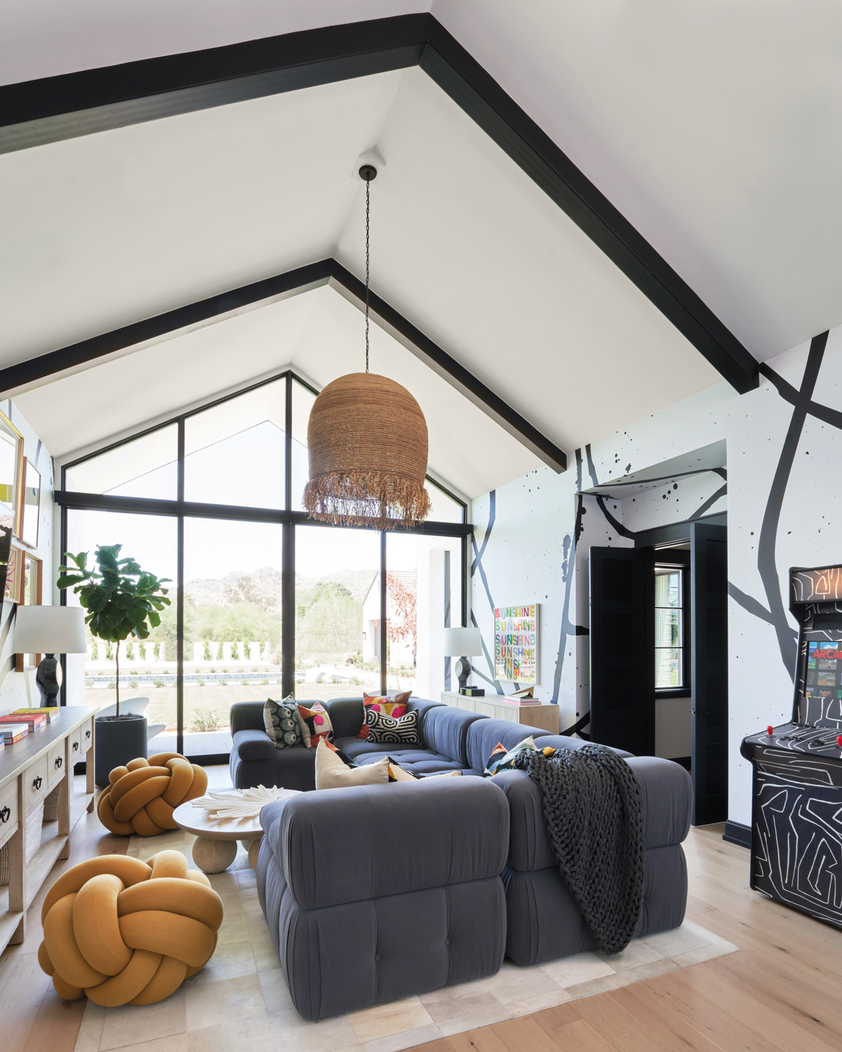 A Family Says Goodbye To Farmhouse Style With A Bold Refresh | Luxe ...