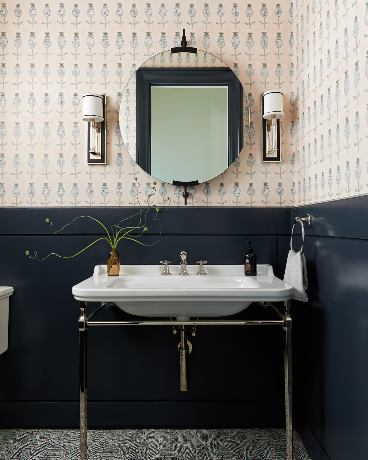 Inside A Modern New Jersey Home With Dreamy Custom Millwork | Luxe ...