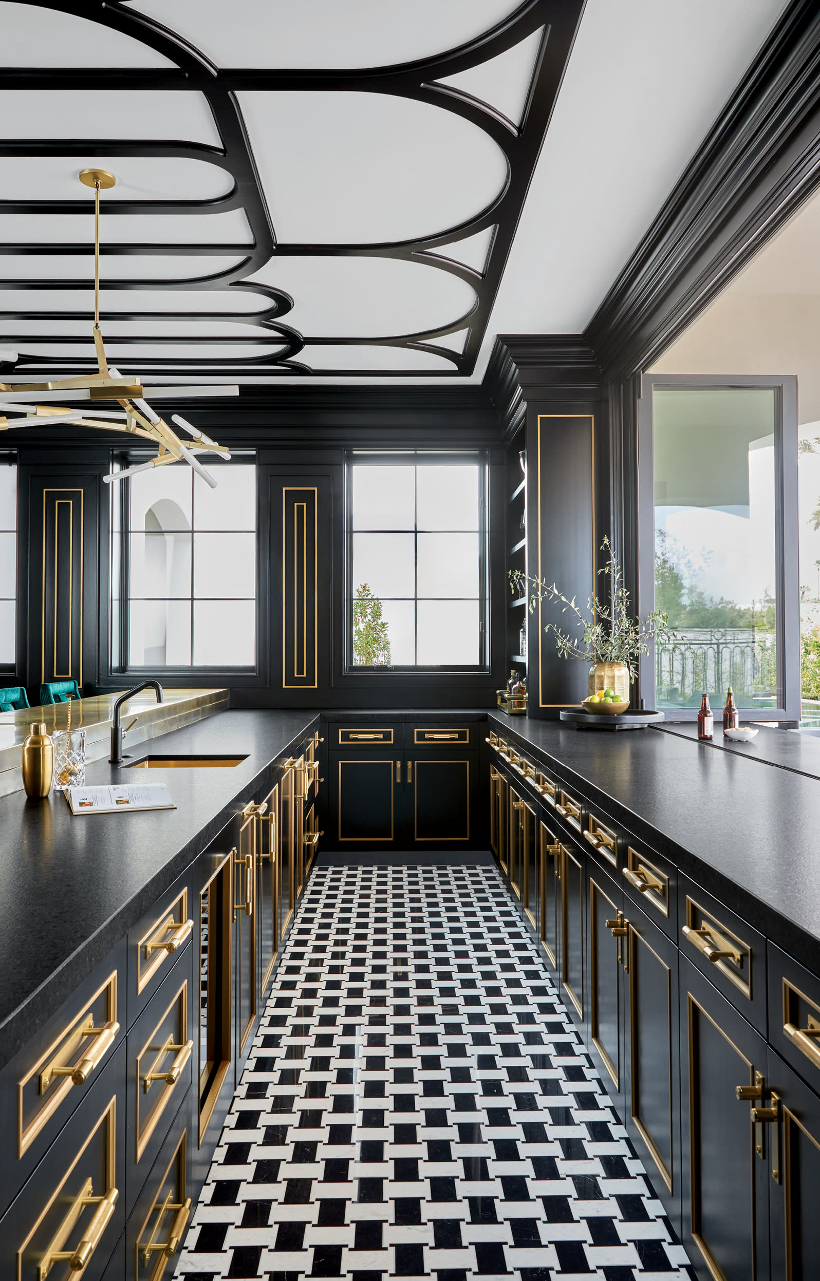 Infusing A Bit Of Whimsy Into A Paris-Inspired Arizona Abode | Luxe ...