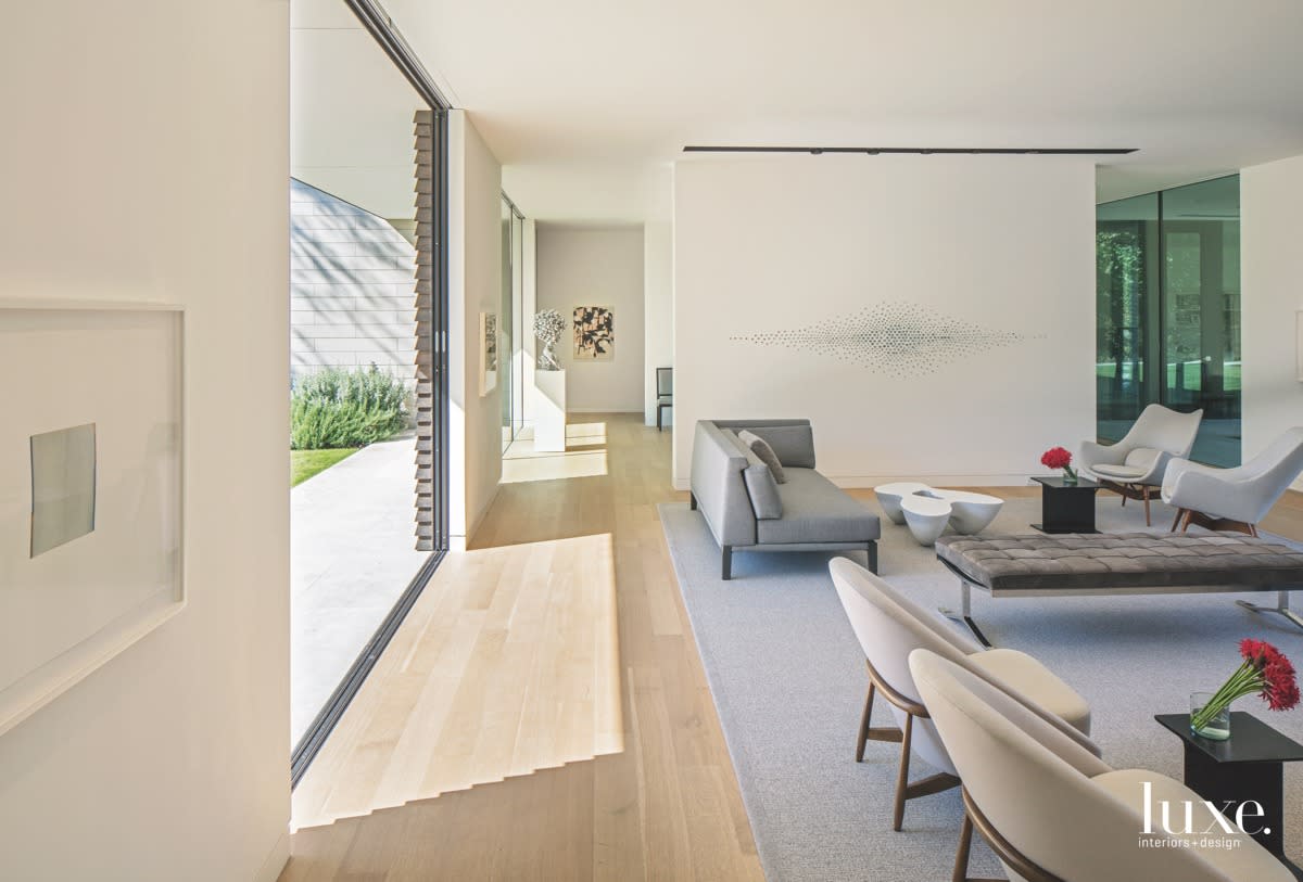 A Dallas Couple’s Art Collection Takes Center Stage | Luxe Interiors ...